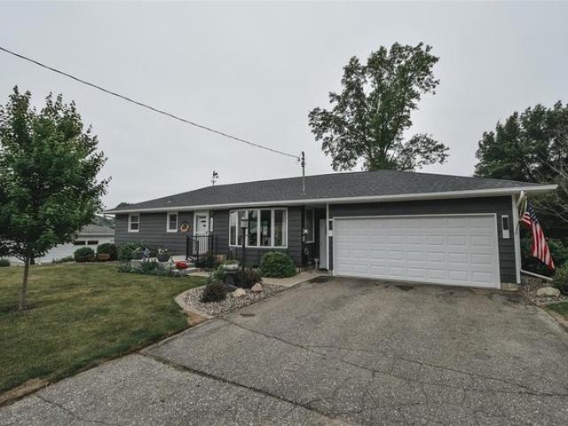 703 3rd Ave, Goodhue, MN 55027