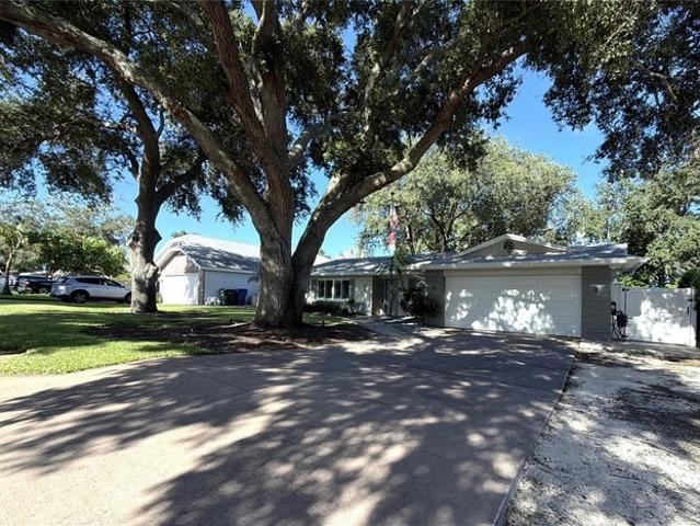 703 23rd St SW, Largo, FL 33770