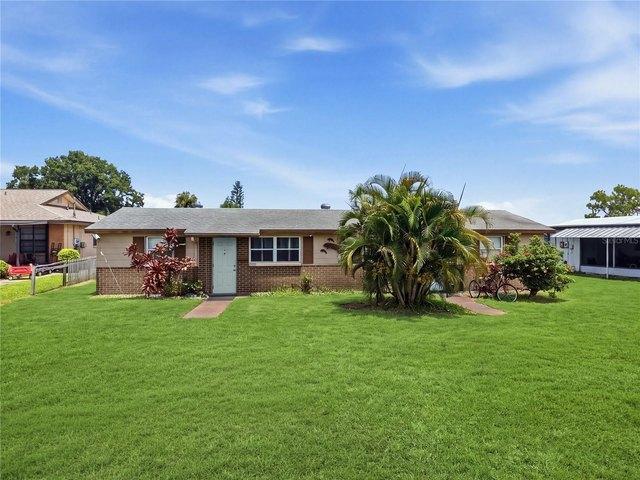 703 2nd Ave NW Unit B, Ruskin, FL 33570