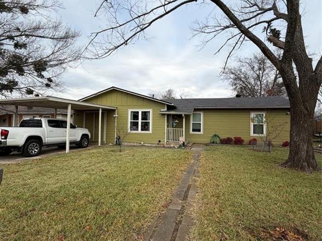 703 Carver St, Whitesboro, TX 76273 | MLS #21136