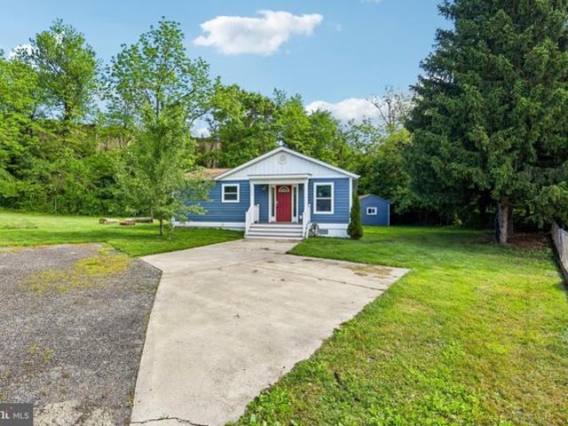 703 Cedar Ave, Glen Burnie, MD 21061