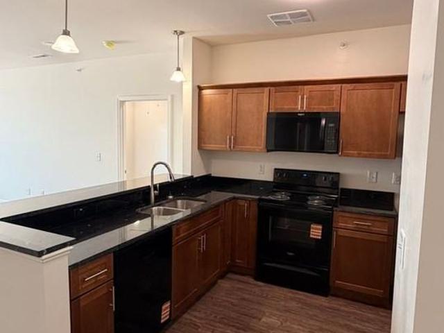 703 Clay Street 3 Bedroom Apartment for Rent at 703 Clay St Se, Blacksburg, VA 24060 Alleghany