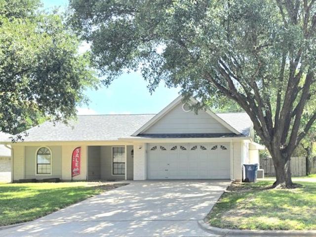 703 Aspen Incline Dr, Hewitt, TX 76643