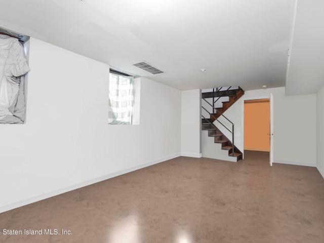 703 Bay Street