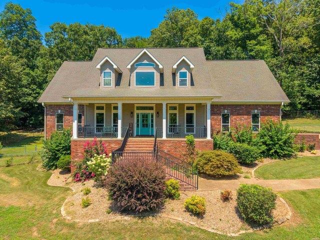 703 Beaver Lakes Rds, Malvern, AR 72104