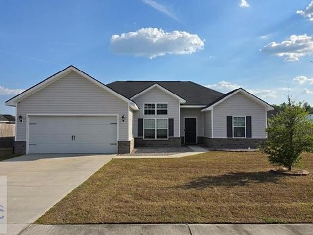 703 Burke Dr, Hinesville, GA 31313