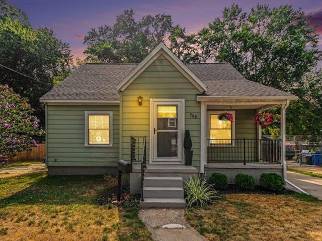 703 Garfield Ave NW, Grand Rapids, MI 49504