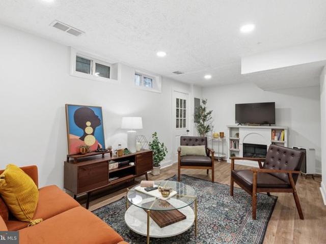 703 Green Willow Pl, Landover, MD 20785