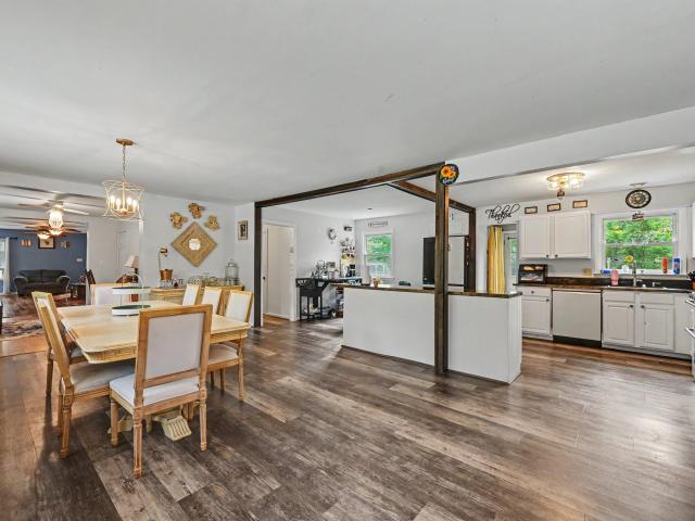 703 David Ln