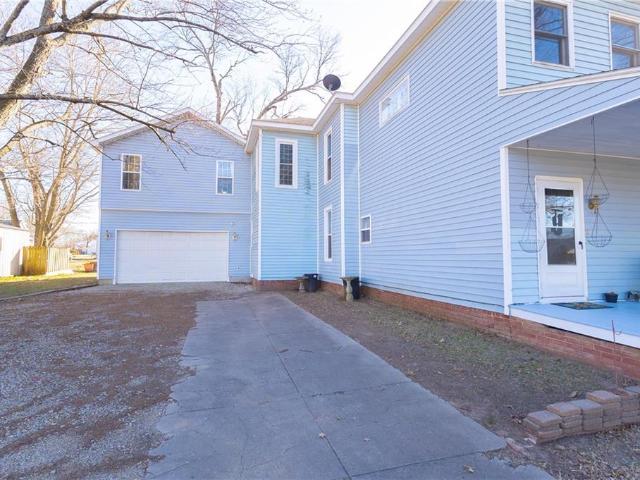 703 E 4th Street