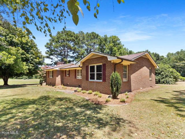 703 E Dr Martin L King Jr Boulevard
