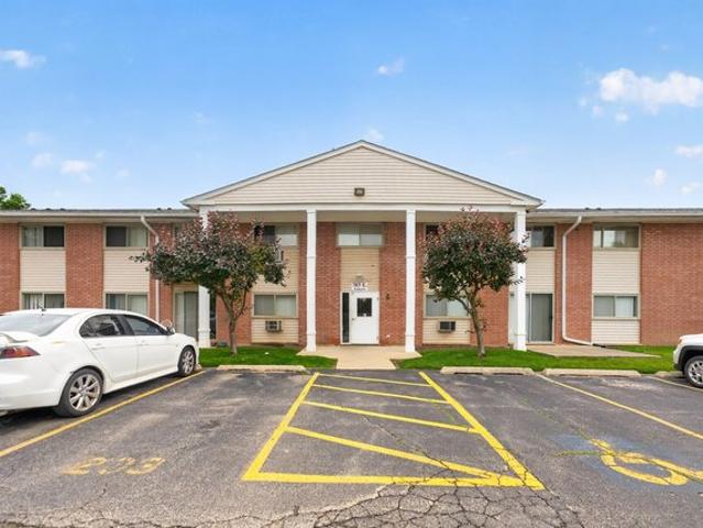 703 E Fullerton Ave Apt 207, Glendale Heights, IL 60139