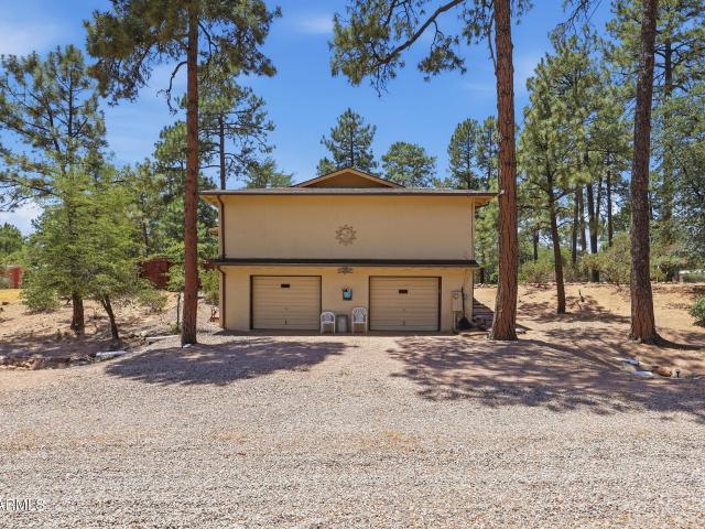703 E PARK Drive