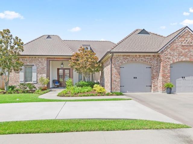 703 Ember Grove Xing, Lafayette, LA 70508