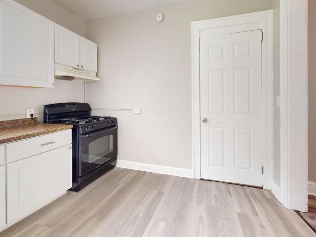 703 Excelsior Ave 2 Bedroom Apartment for Rent at 703 Excelsior Ave, Akron, OH 44306 University of Akron