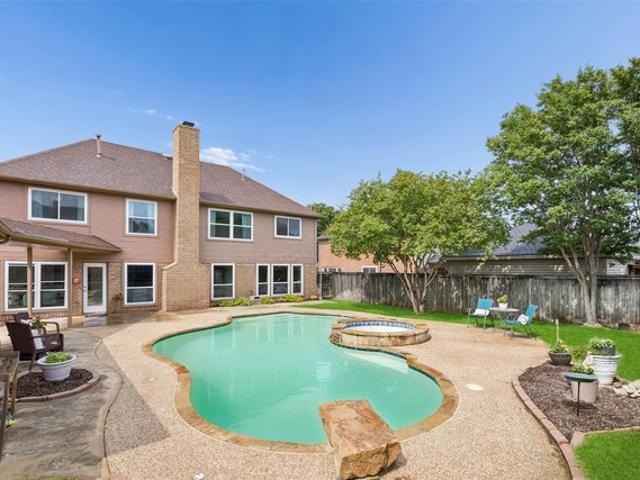 703 Foxmoor Dr, Highland Village, TX 75077