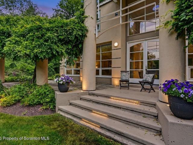 703 Highland Avenue