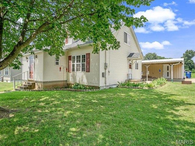 703 Olive St, Evansville, IL 62242