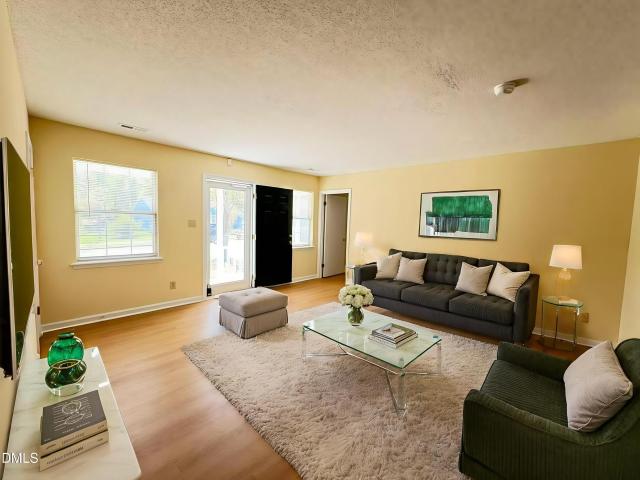 703 Larchwood Drive