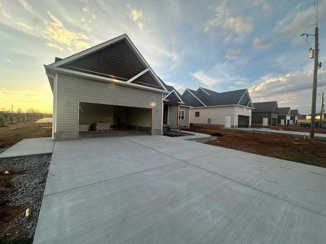 703 Laster Ave, Elkton, KY 42220