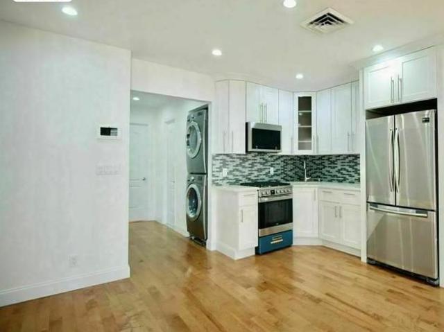 703 MacDonough St #2, New York, NY 11233