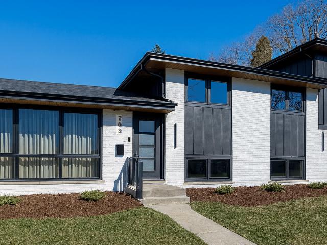 703 N Gibbons Ave, Arlington Heights, IL 60004 | MLS #12622