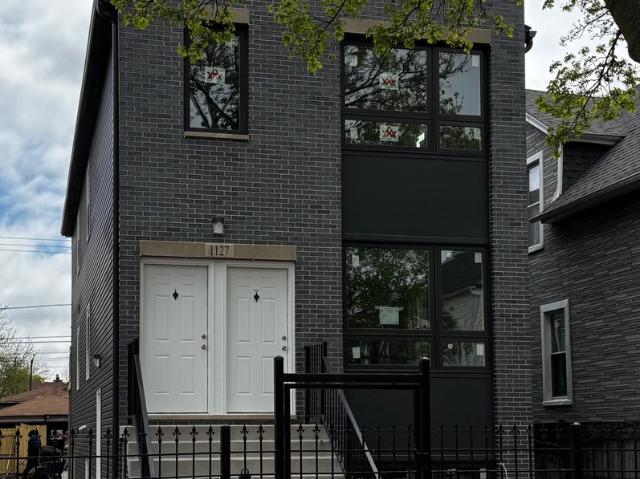 703 N Homan Ave, Chicago, IL 60624 | Compass