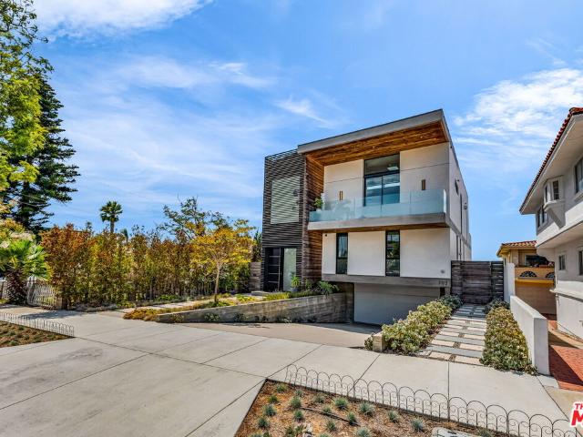 703 N Lucia Ave, Redondo Beach, CA 90277 | MLS #SB26075