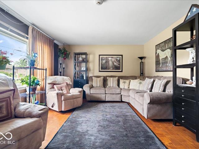 703 N Peterman Road