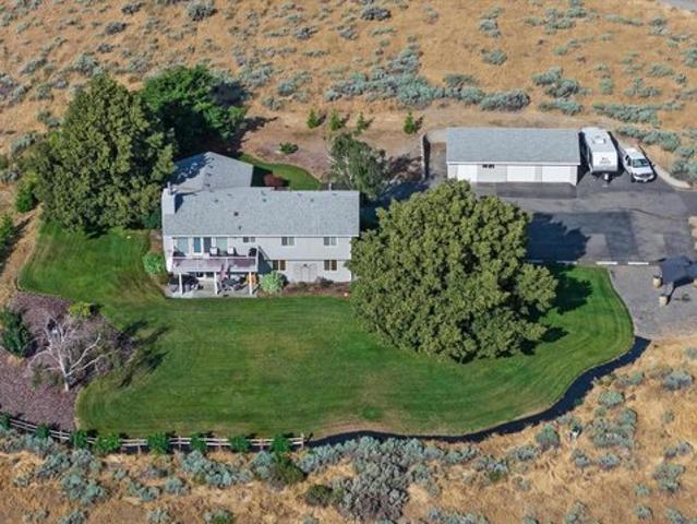 703 S 48th Ave, West Richland, WA 99353