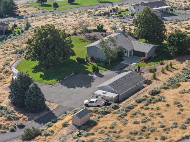 703 S 48th Avenue