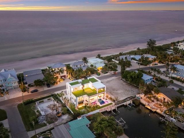 703 S Bay Blvd, Anna Maria, FL 34216