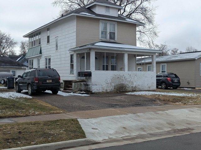 703 S Cedar Ave, Marshfield, WI 54449