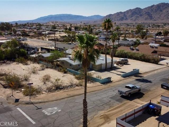 703 Sunnyslope Dr, Twentynine Palms, CA 92277