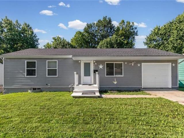 703 W 28th St N, Independence, MO 64050