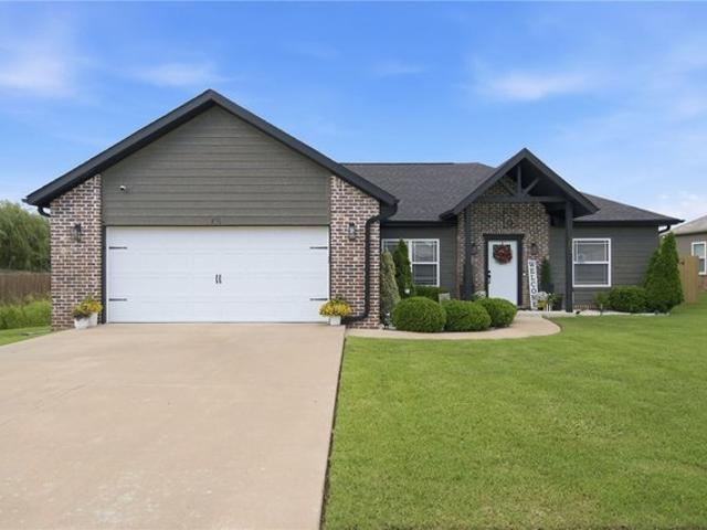 703 W Teri Dr, Siloam Springs, AR 72761