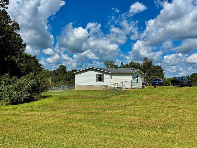 7045 Cathy Rd, Hillsboro, OH 45133
