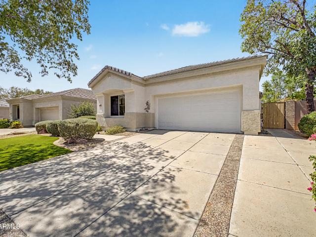 7046 w rose garden lane