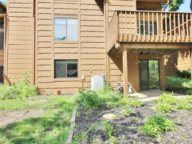 7047 Oak Brook Drive