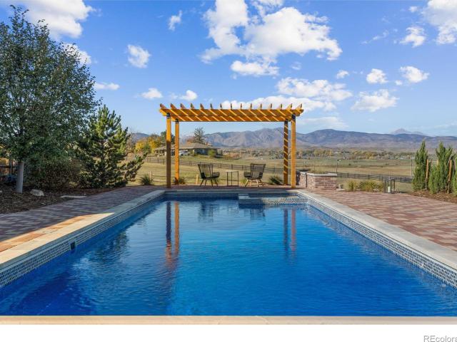 7047 Goose Point Court