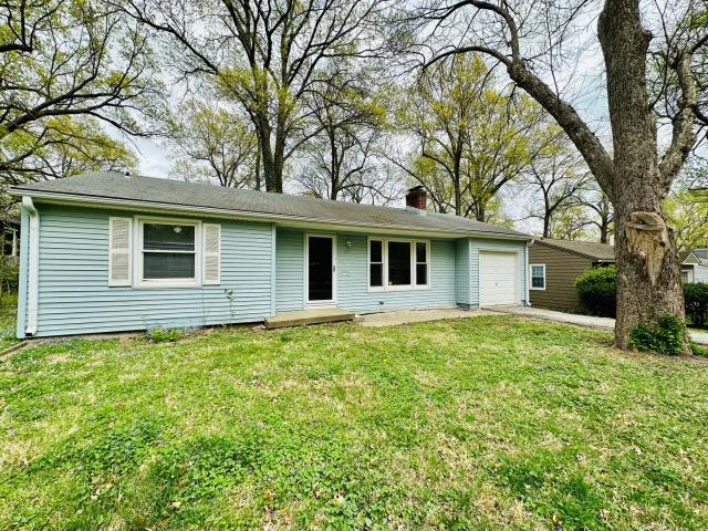 {7047} Prairie Village Ranch with Hardwood Floors + Large, Fenced Yard + 1 Car Garage