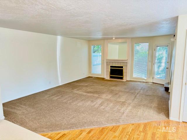 7047 W Irving Lane