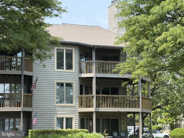 7048 Harbour Village Court # 202