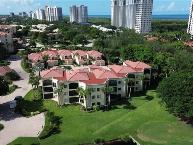 7048 Pelican Bay Blvd, Unit C105, Naples, FL 34108 | MLS #224103
