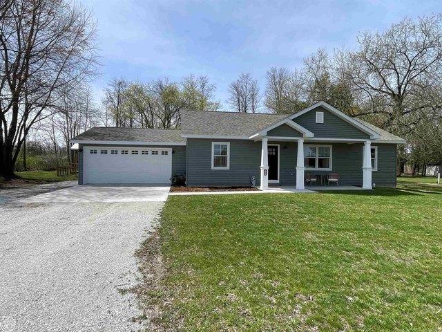 7048 Sylvia Dr, Lexington, MI 48450