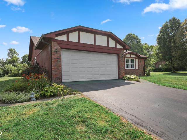 7049 E Old State Road 144