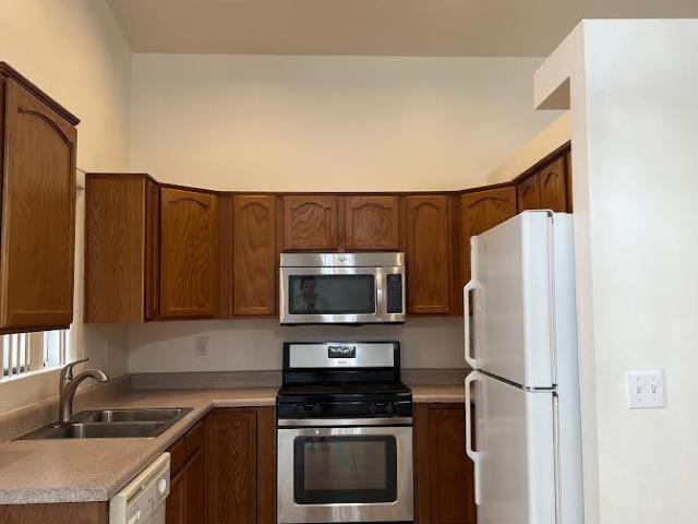 7040 e roundup drive