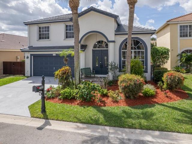 7040 Peninsula Lake Ct, Lake Worth, FL 33467