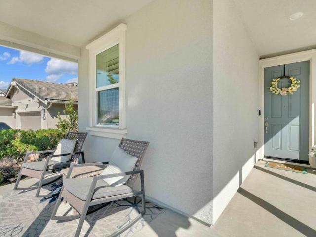 7040 Vintner Court