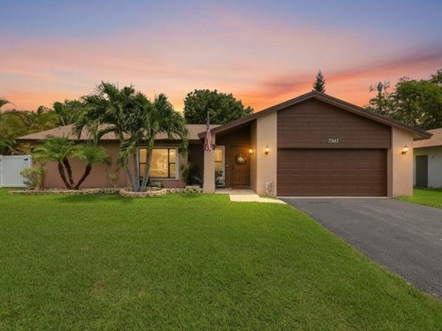 7041 NW 23rd St, Margate, FL 33063